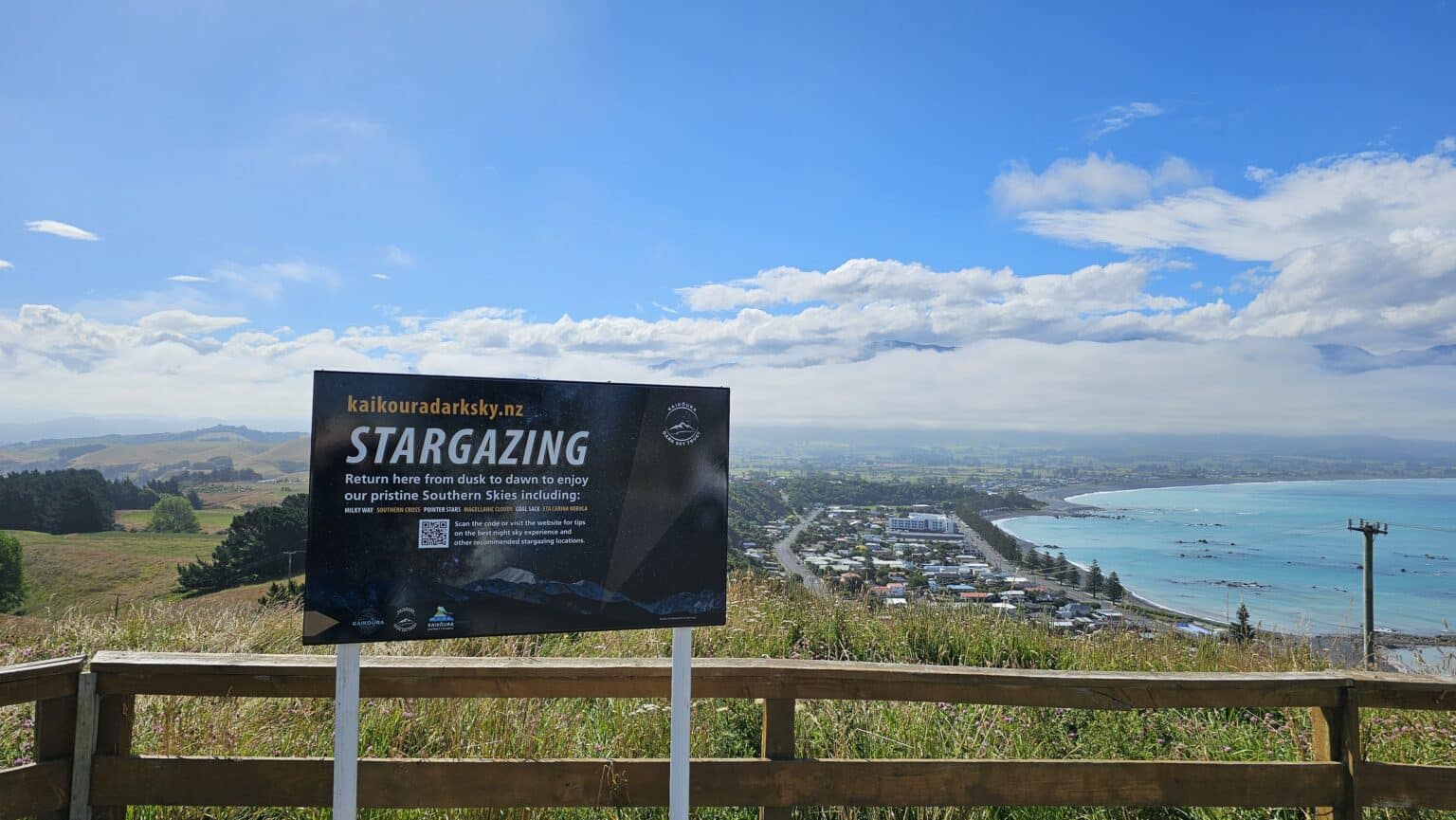 Stargazing signs help promote the enjoyment of our night sky - Kaikōura ...